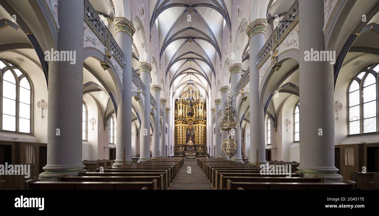 Market church, interior shot towards the baroque altar, Paderborn ...