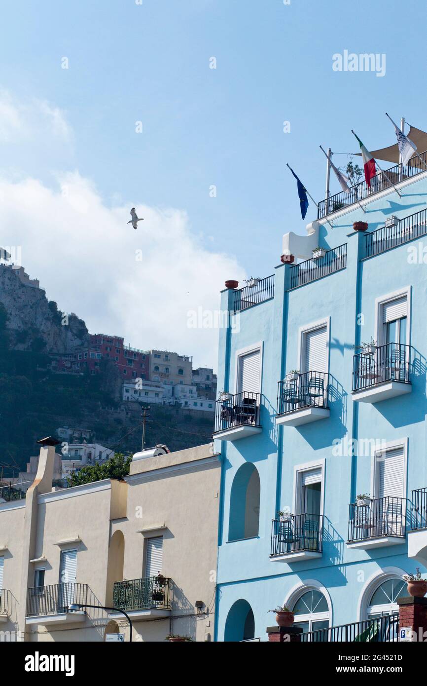 Capri sun symbol hi-res stock photography and images - Alamy