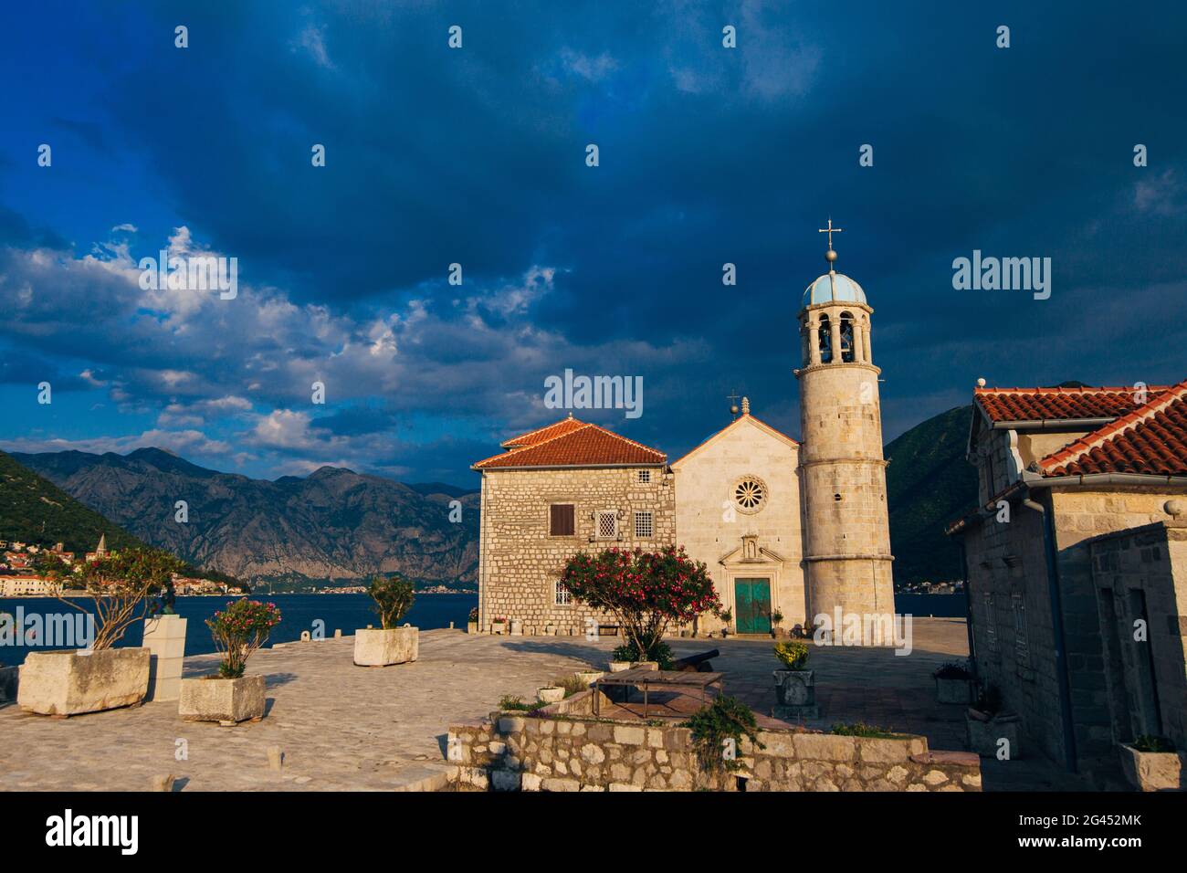 Island gospa od skrpela in hi-res stock photography and images - Alamy