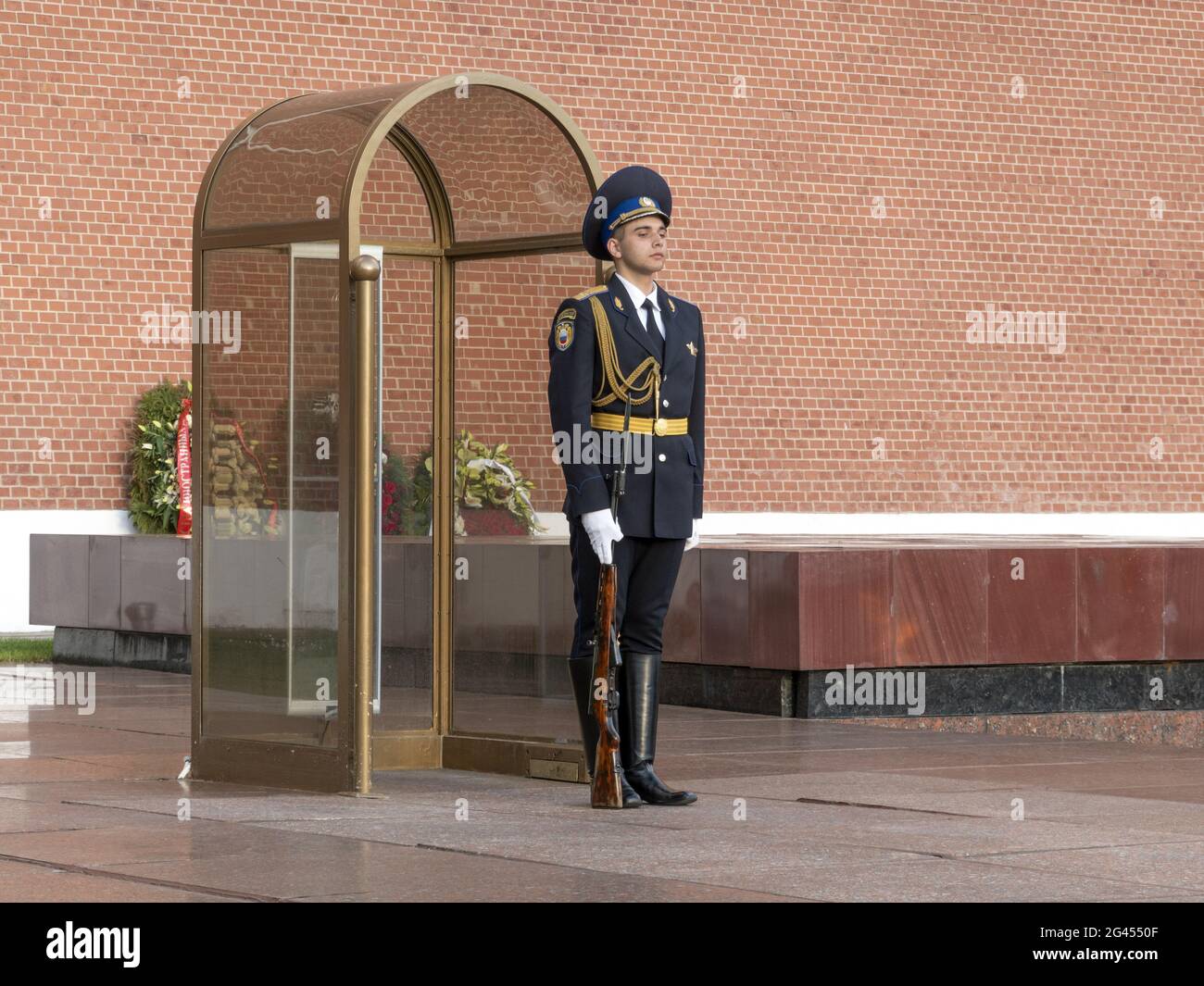 Soviet honor guard hi-res stock photography and images - Alamy