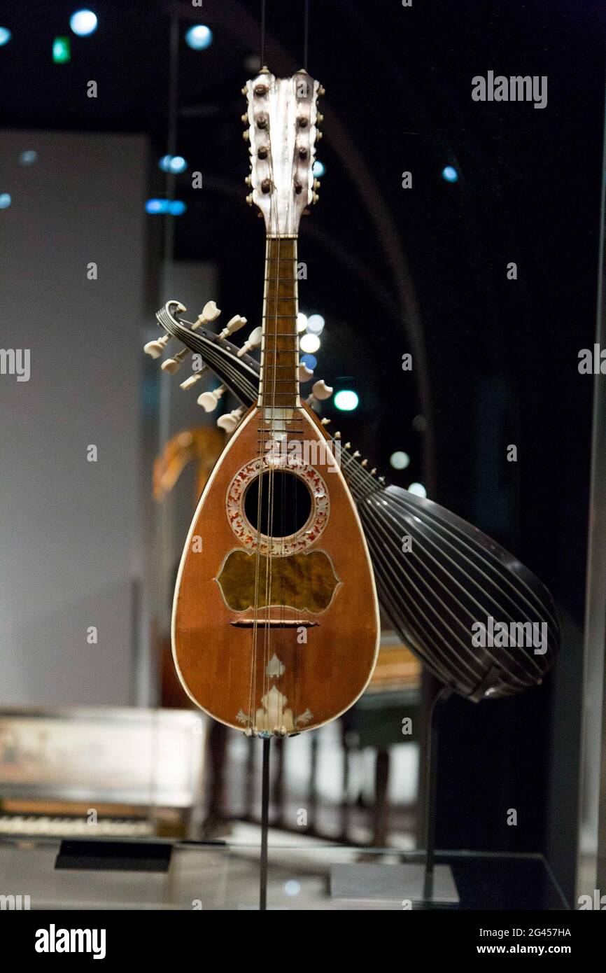 Showcase wind instruments in hi-res stock photography and images - Alamy