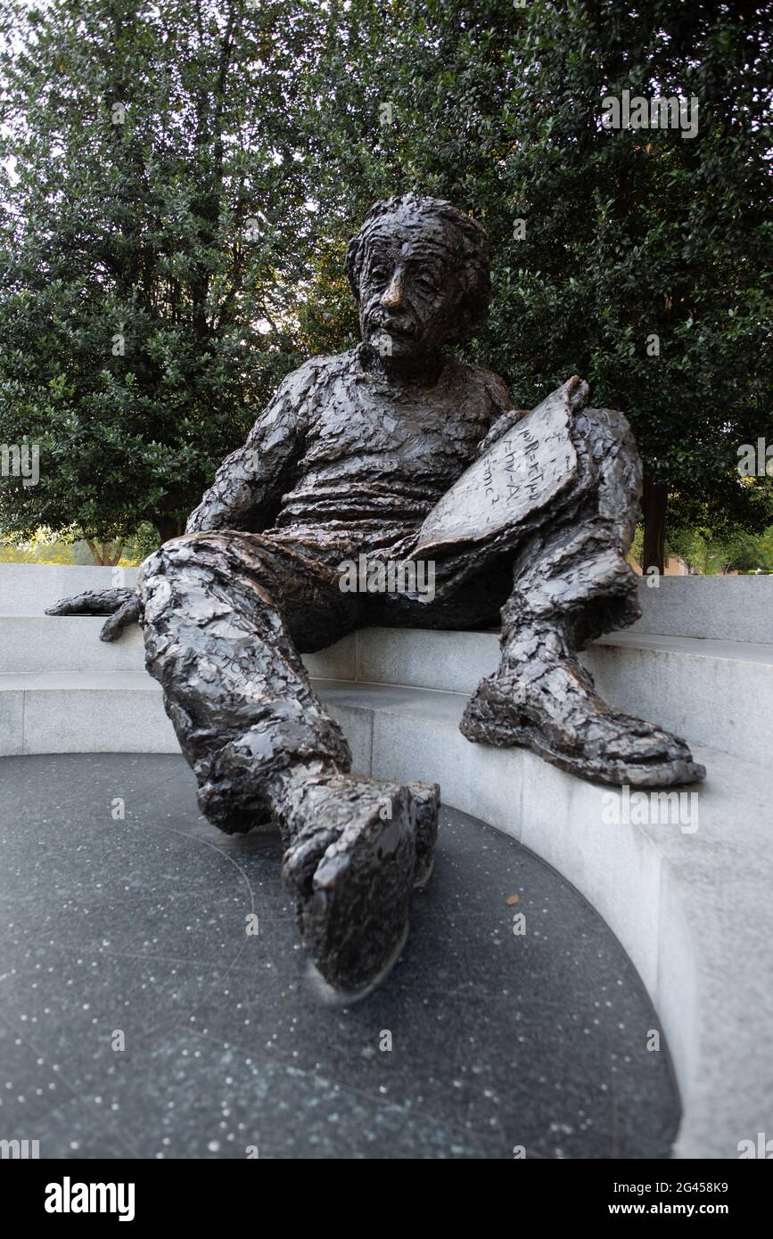Albert Einstein Memorial in Washington DC Stock Photo - Alamy