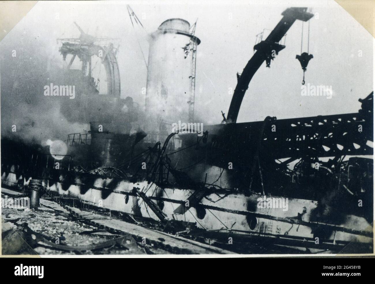 Damaged world war 11 hi-res stock photography and images - Alamy