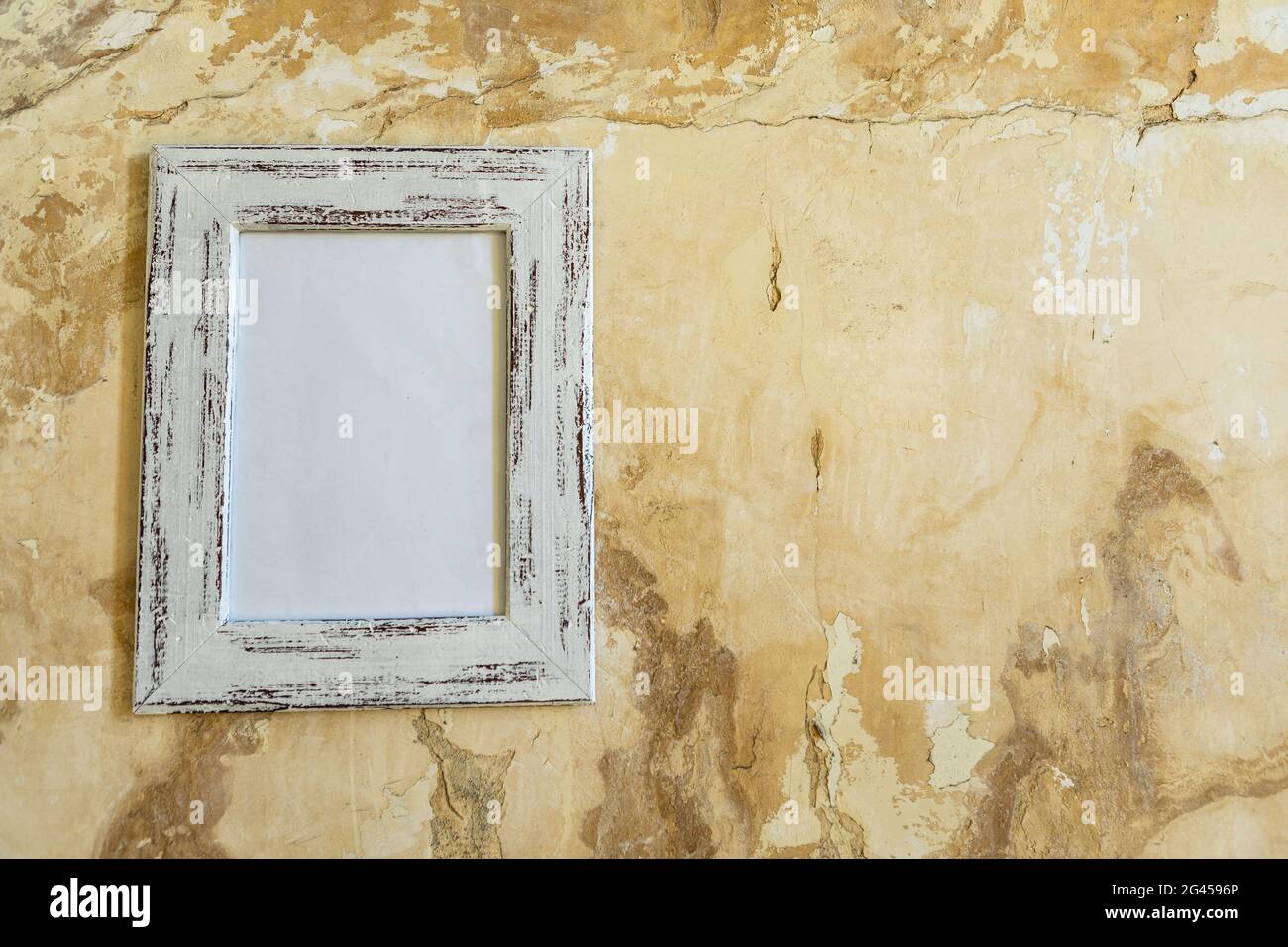 Blank picture hanging on a wall Stock Photo - Alamy