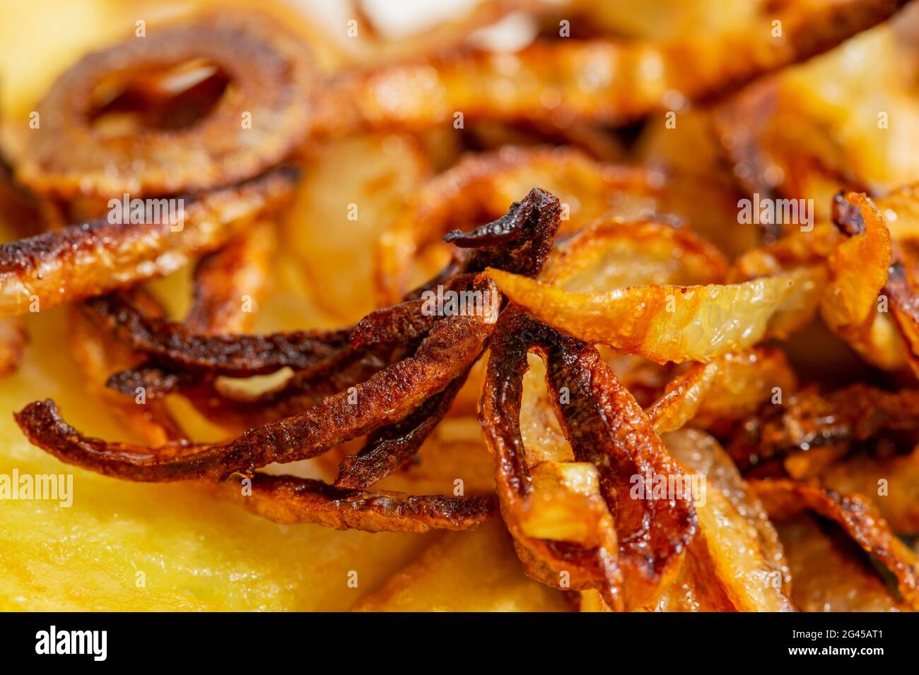 Grilled fish with onions hi-res stock photography and images - Alamy