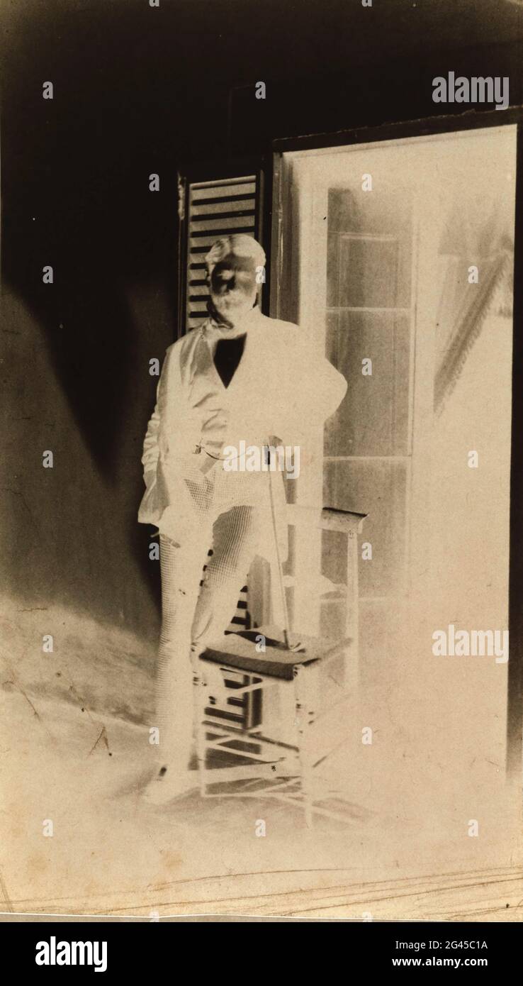 Portrait of a standing man Stock Photo - Alamy