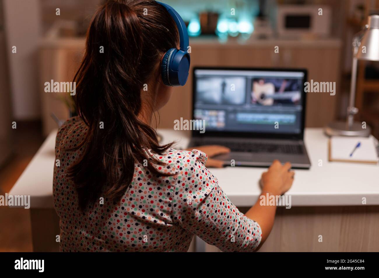 Working from home edit hi-res stock photography and images - Alamy