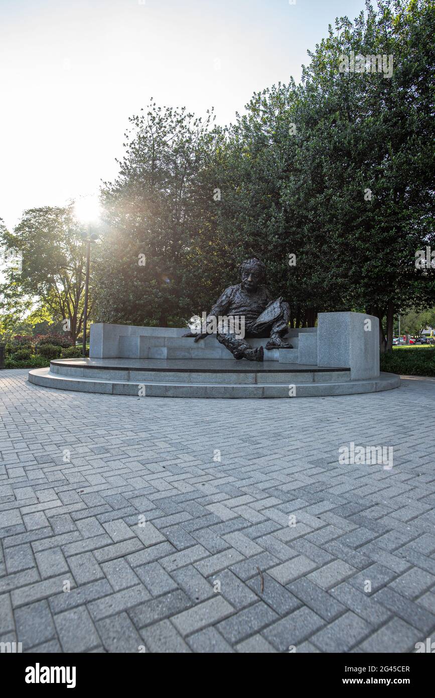 Albert Einstein Memorial in Washington DC Stock Photo - Alamy
