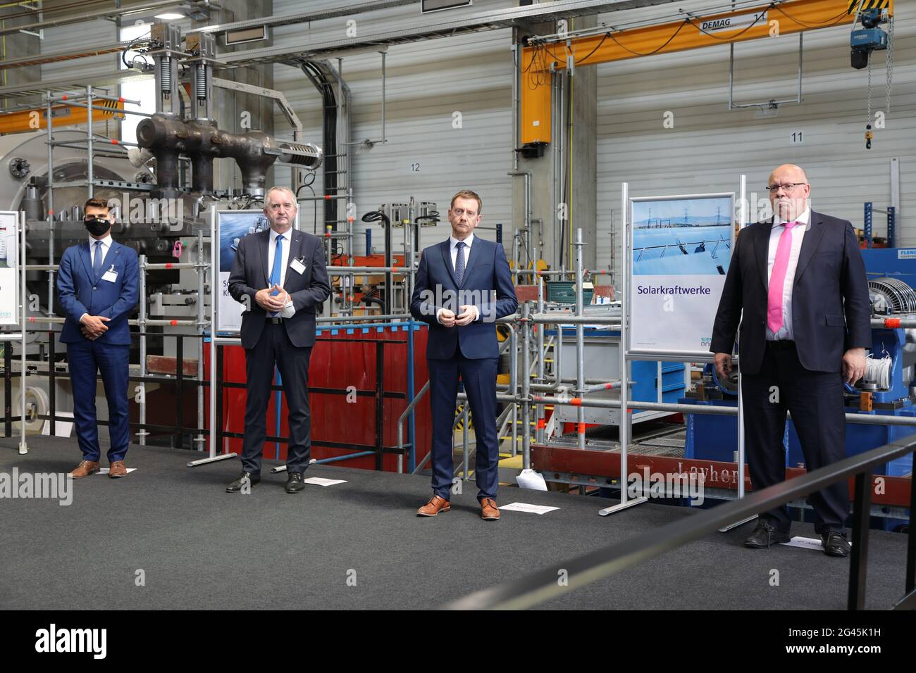 Ministerpräsident Michael Kretschmer, Staatsminister Thomas Schmidt und ...