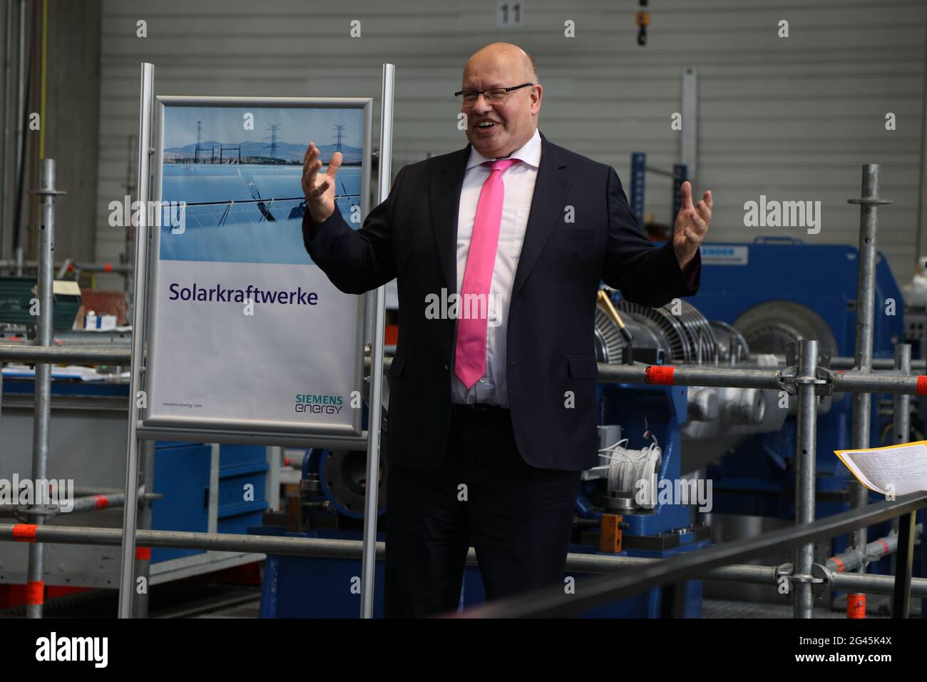 Ministerpräsident Michael Kretschmer, Staatsminister Thomas Schmidt und ...