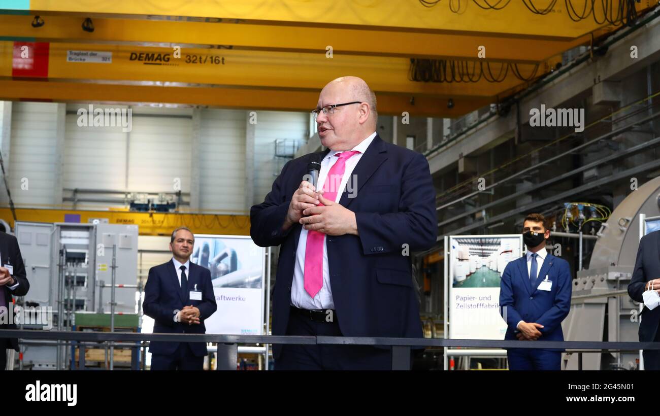 Ministerpräsident Michael Kretschmer, Staatsminister Thomas Schmidt und ...