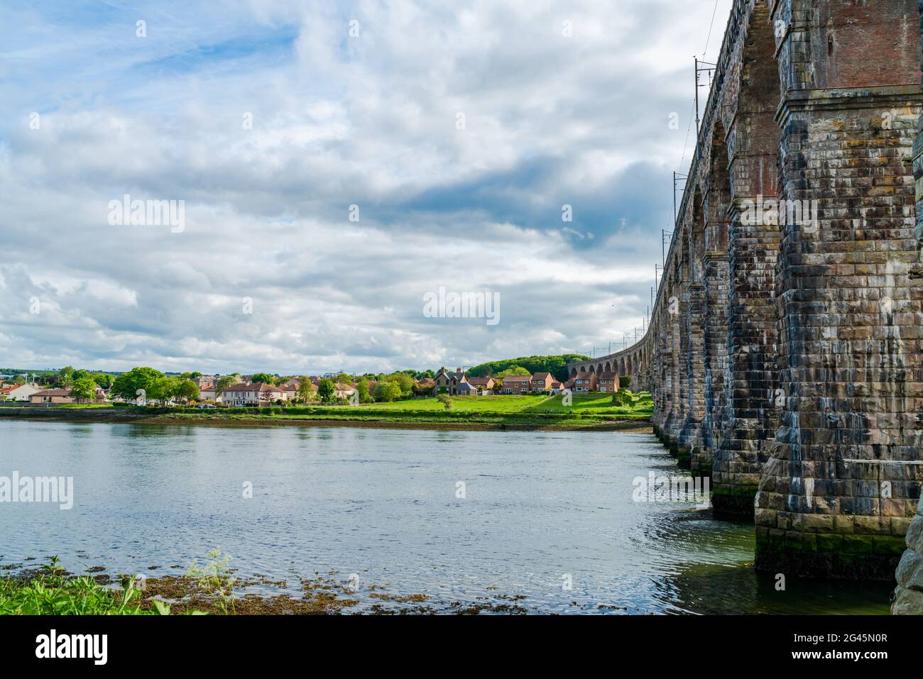 Royal Border Bridge spans the River Tweed between Berwick-upon-Tweed ...