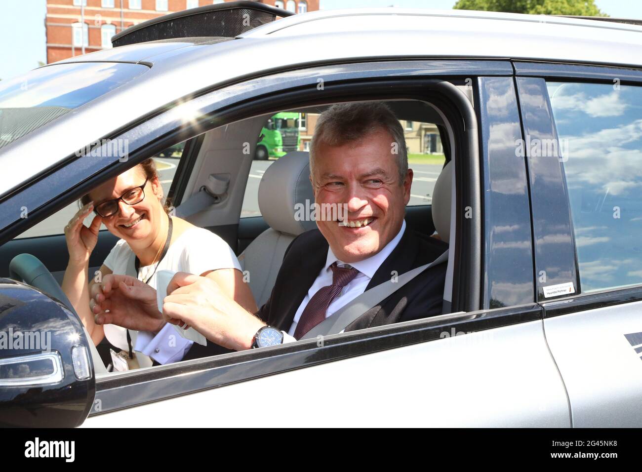 Ministerpräsident Michael Kretschmer, Staatsminister Thomas Schmidt und ...