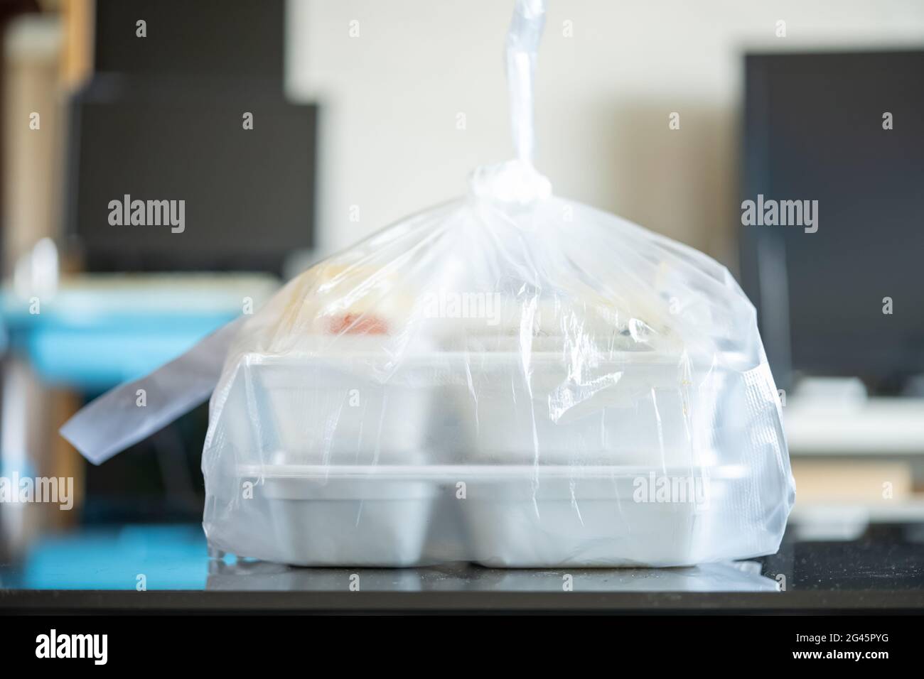 Delivery pack hi-res stock photography and images - Alamy