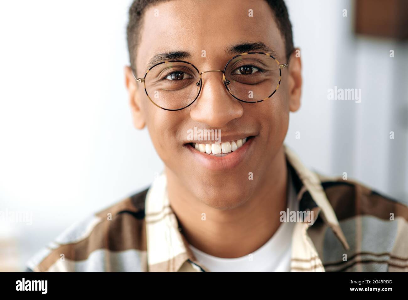 Positive millennial hi-res stock photography and images - Alamy