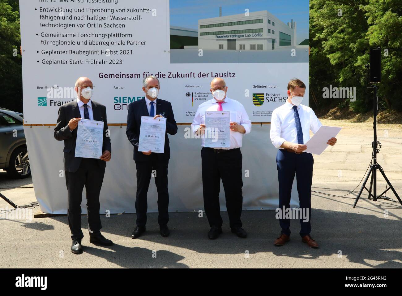Ministerpräsident Michael Kretschmer, Staatsminister Thomas Schmidt und ...