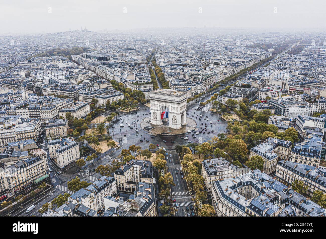 Aerial view paris triumphal arch hi-res stock photography and images ...