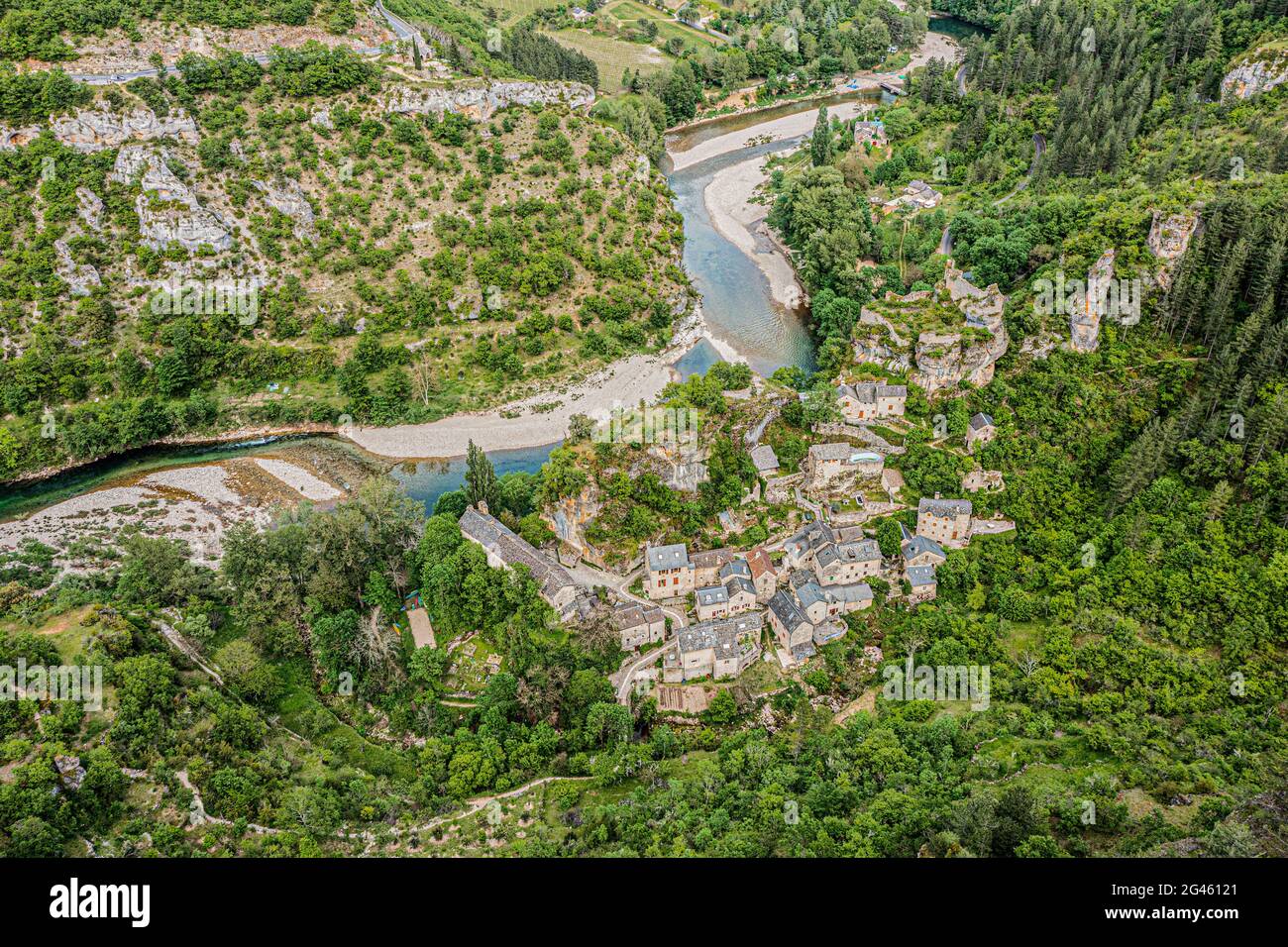 Castelbouc village in the Gorges du Tarn in France Stock Photo - Alamy