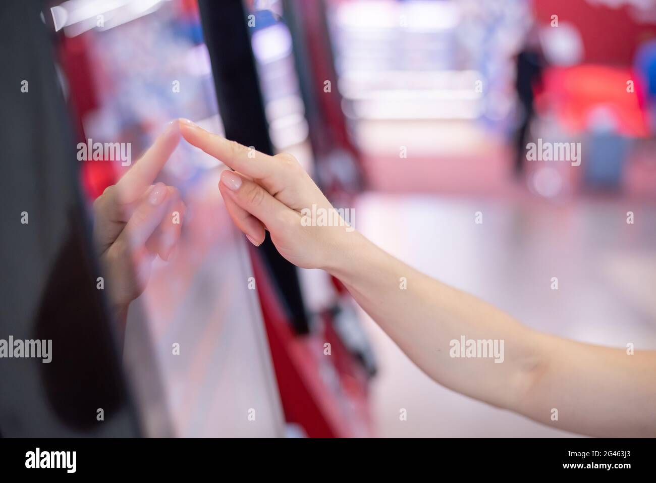 Information counter mall hi-res stock photography and images - Alamy