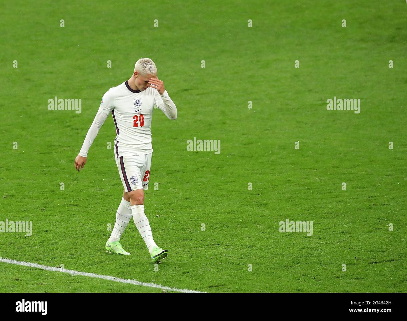 Phil foden euros hi-res stock photography and images - Alamy