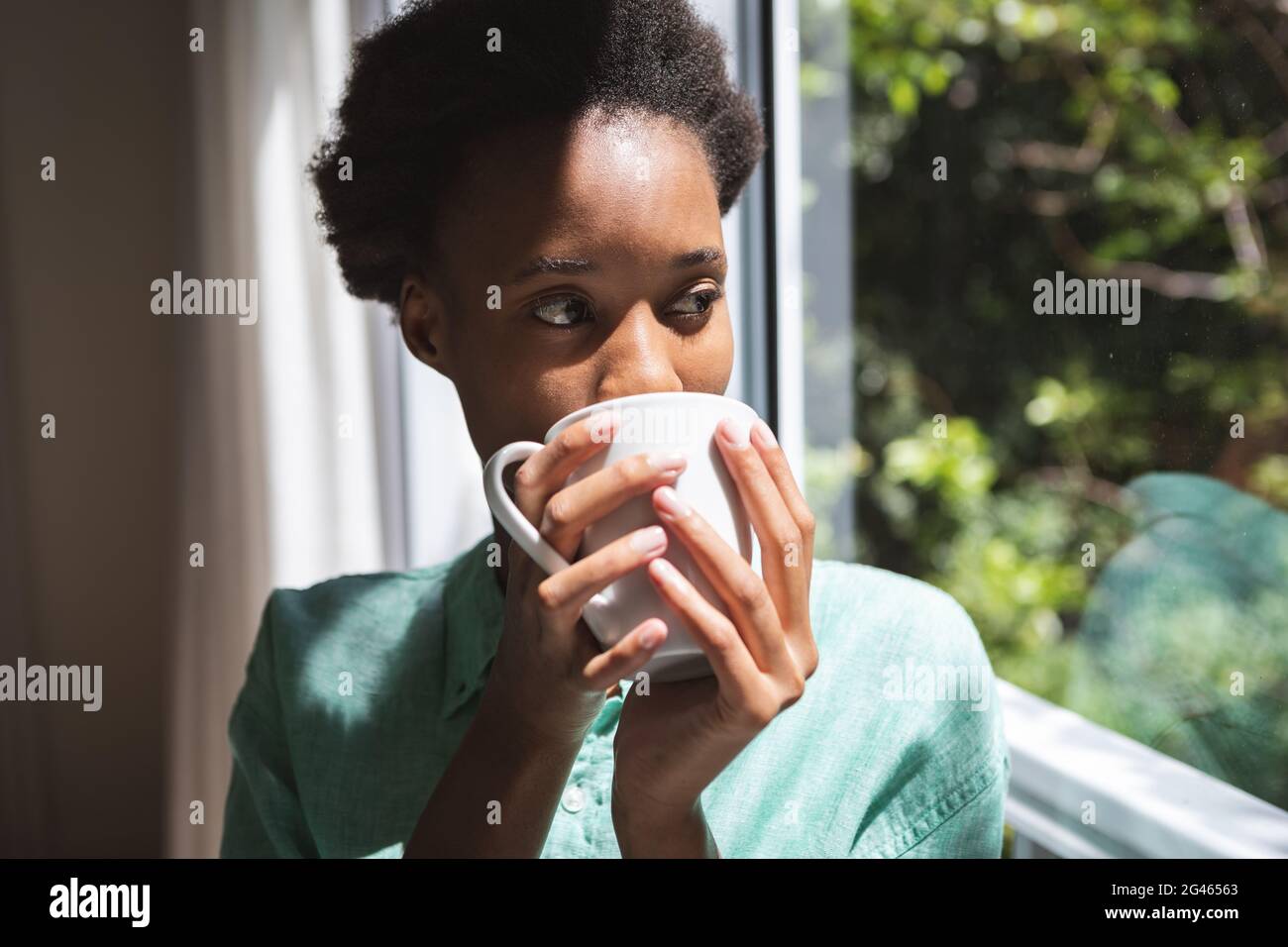 Woman chilling out coffee hi-res stock photography and images - Alamy