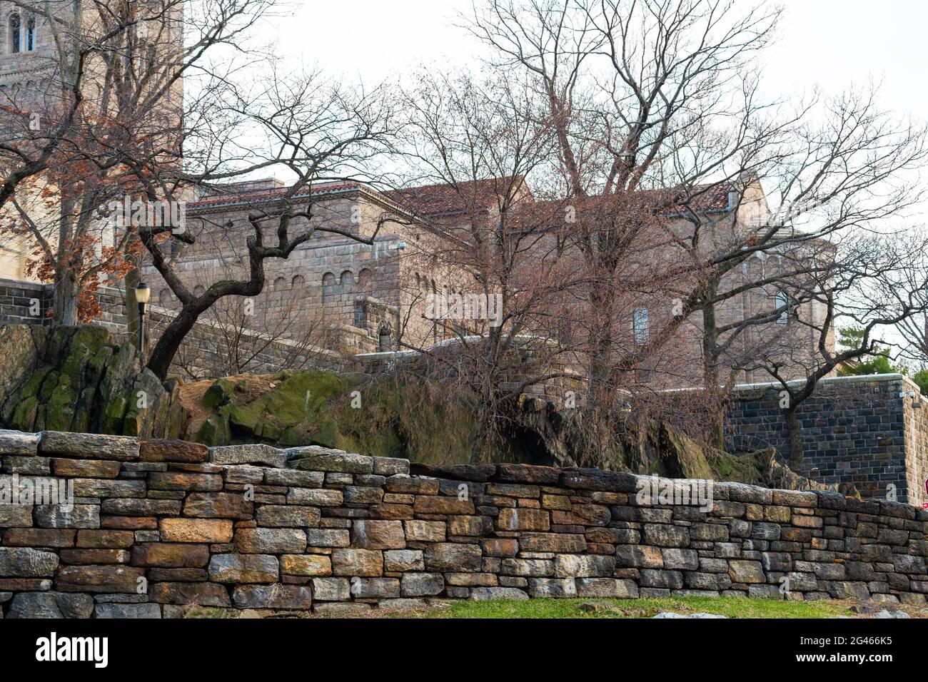 Fort tryon park hi-res stock photography and images - Alamy