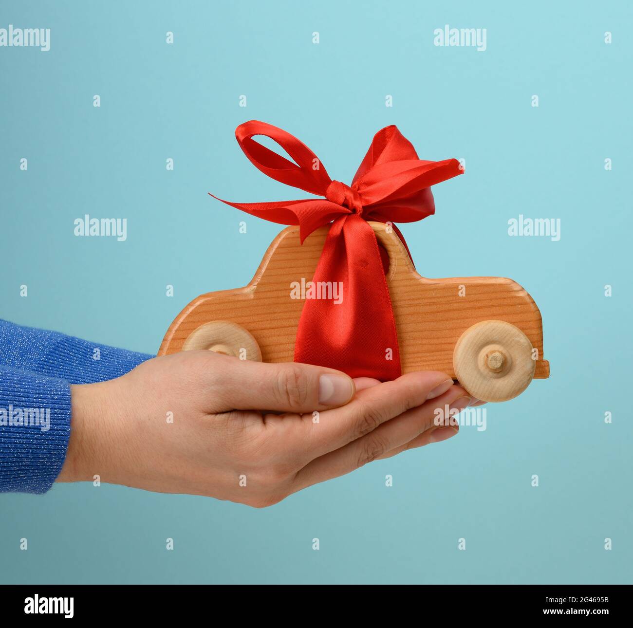 Woman new car bow hi-res stock photography and images - Alamy