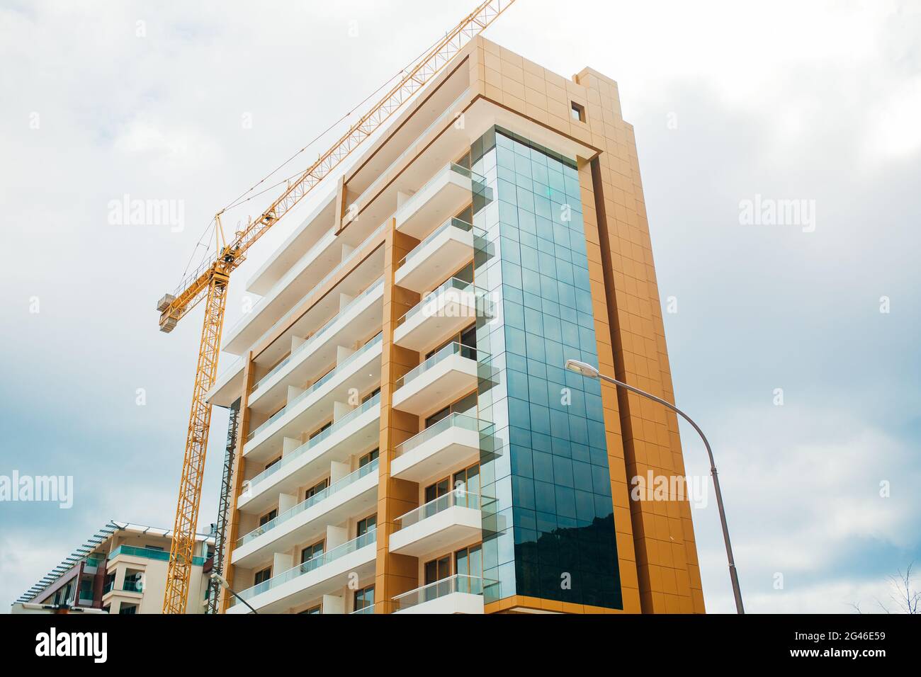 Multi storey house hi-res stock photography and images - Alamy