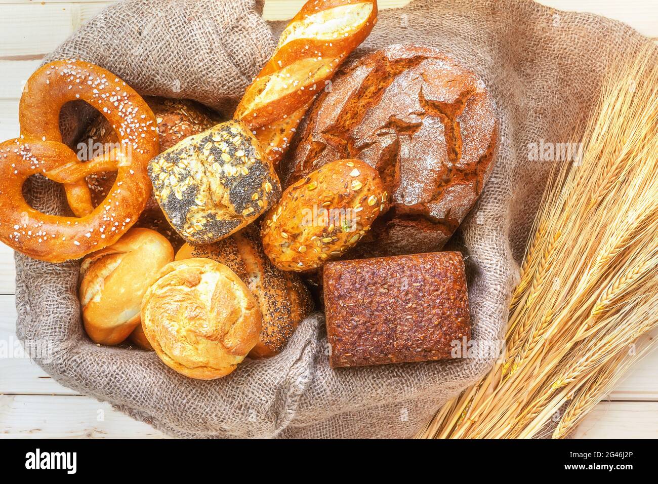 Various types whole wheat bread hi-res stock photography and images - Alamy