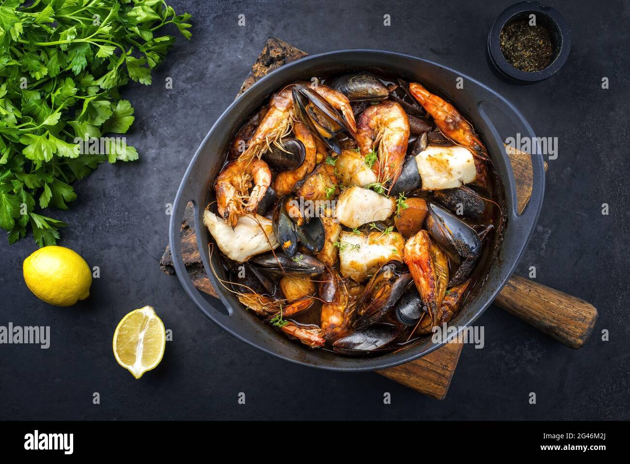 Traditional French seafood bouillabaisse with fish Stock Photo - Alamy