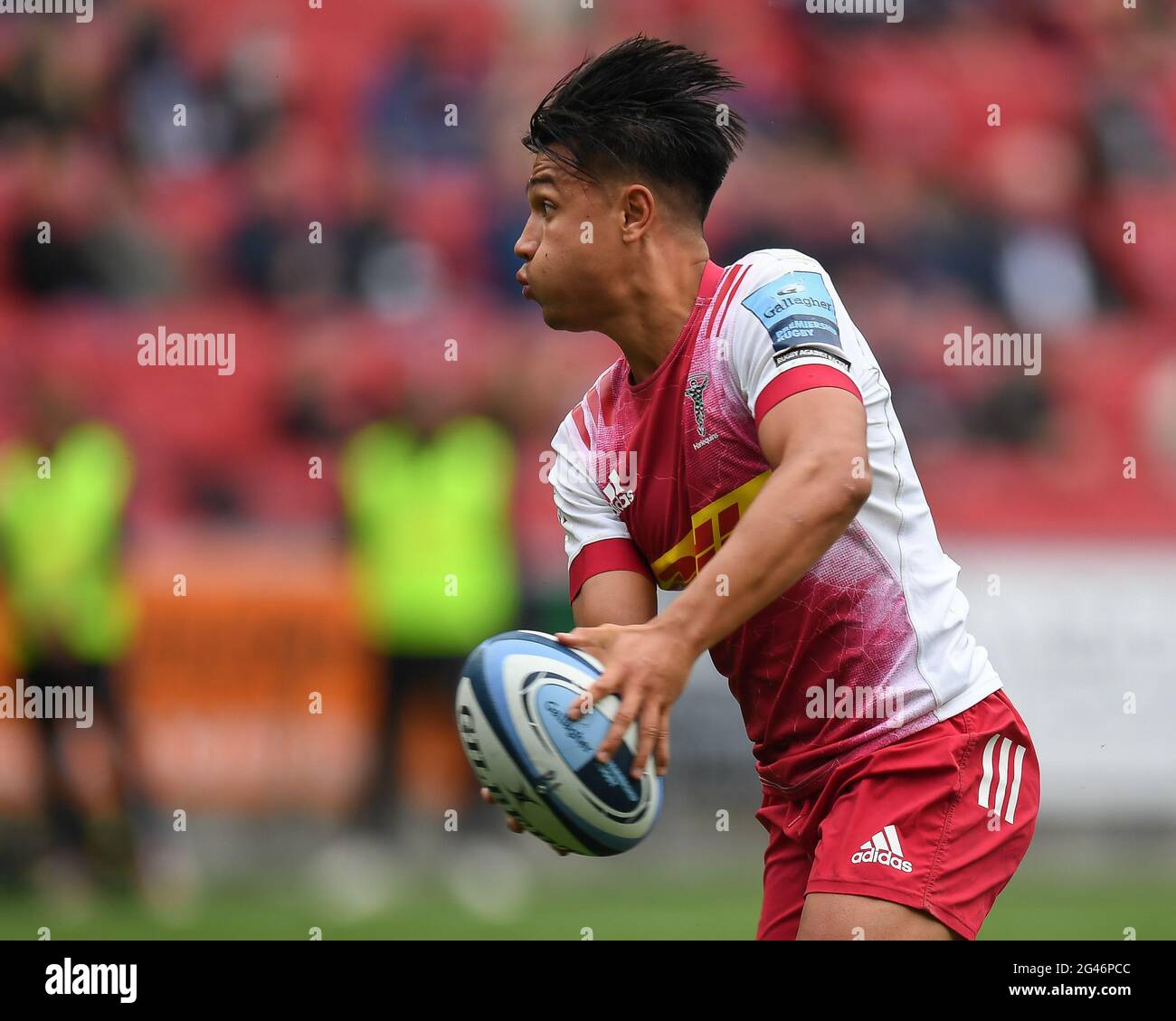 Marcus Smith of Harlequins Rugby in action during the game Stock Photo ...