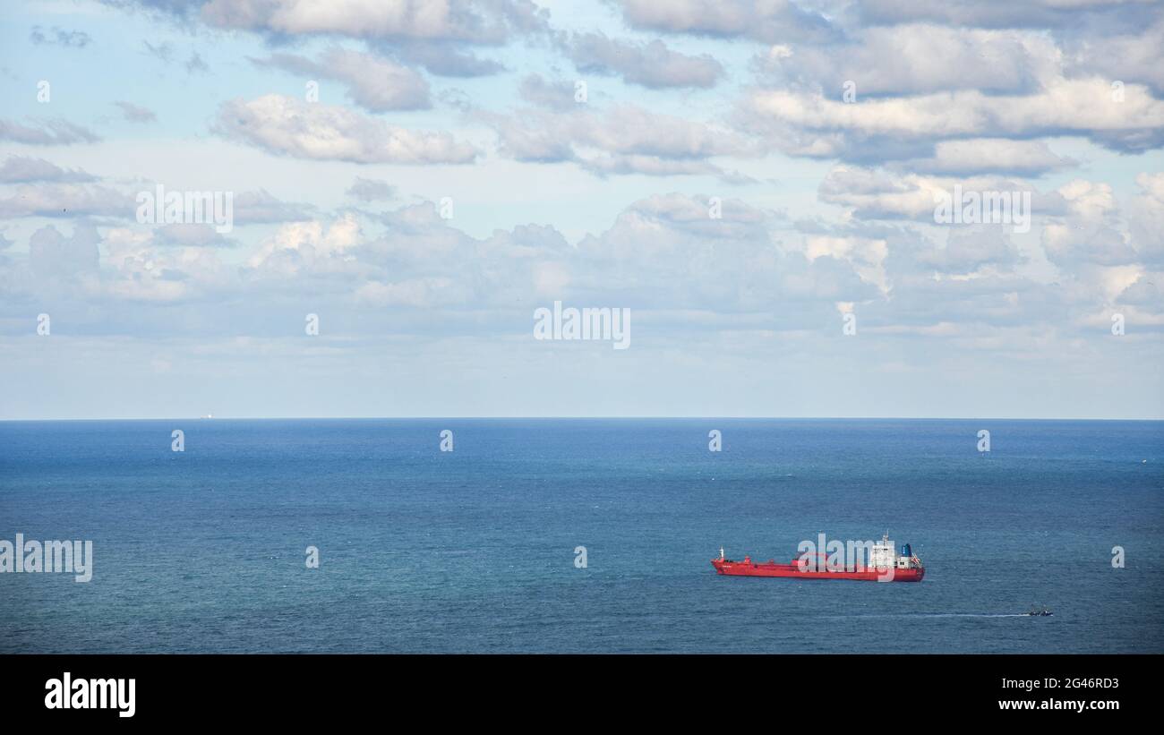 Shipping container ship hi-res stock photography and images - Alamy
