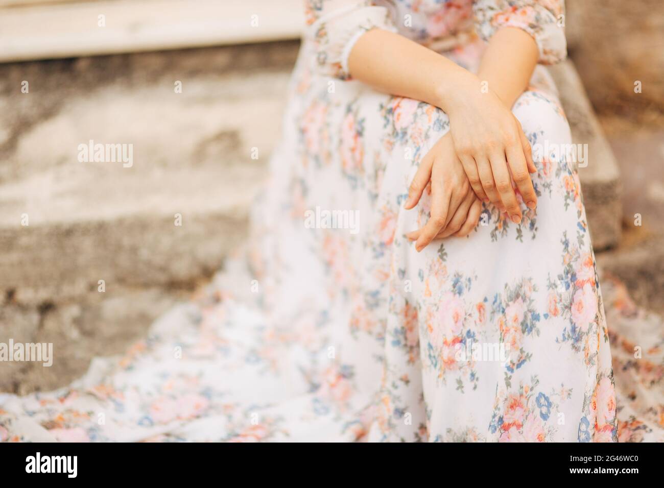 Female hands close up up hi-res stock photography and images - Alamy