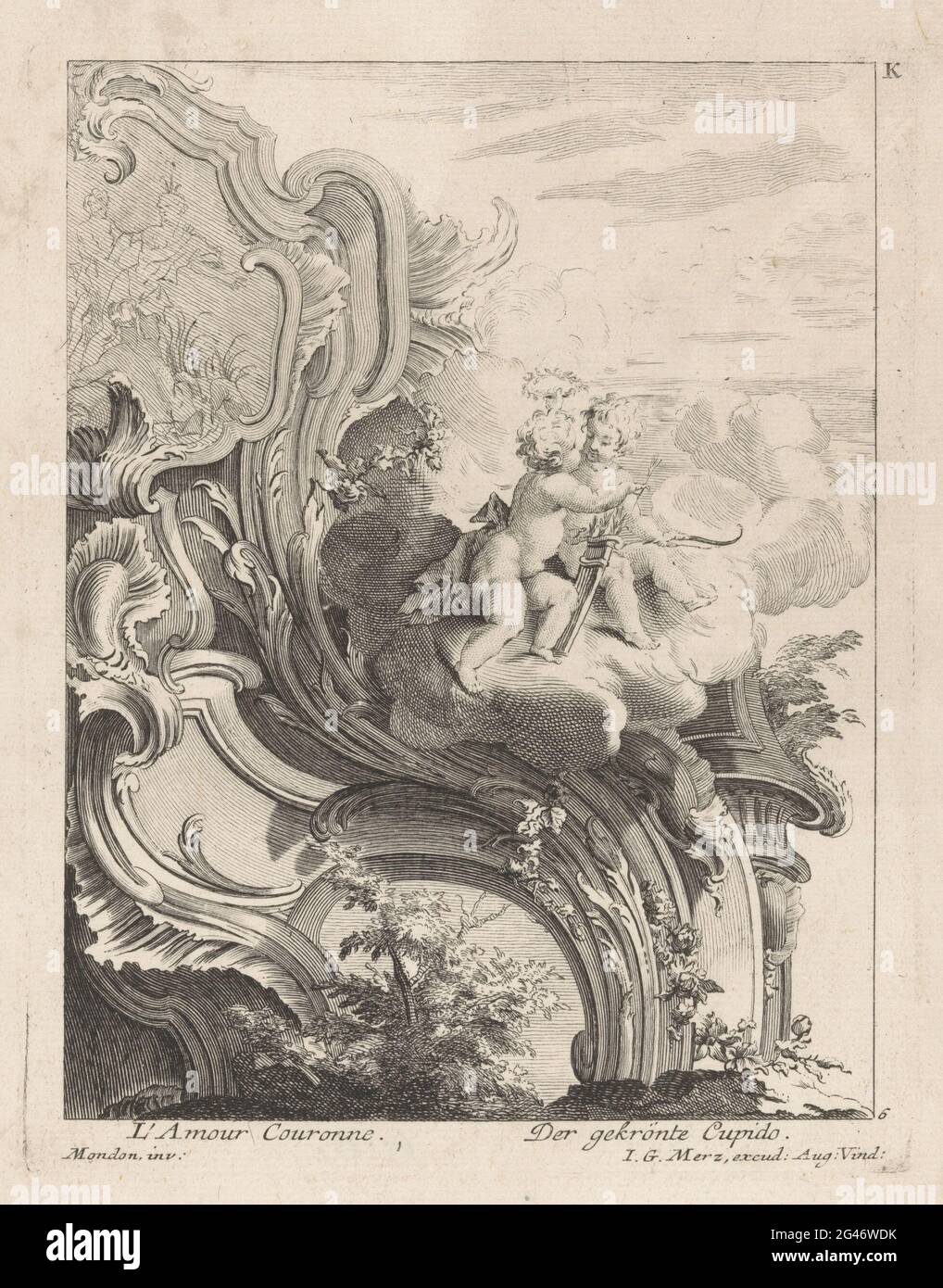 Putto crowns hi-res stock photography and images - Alamy