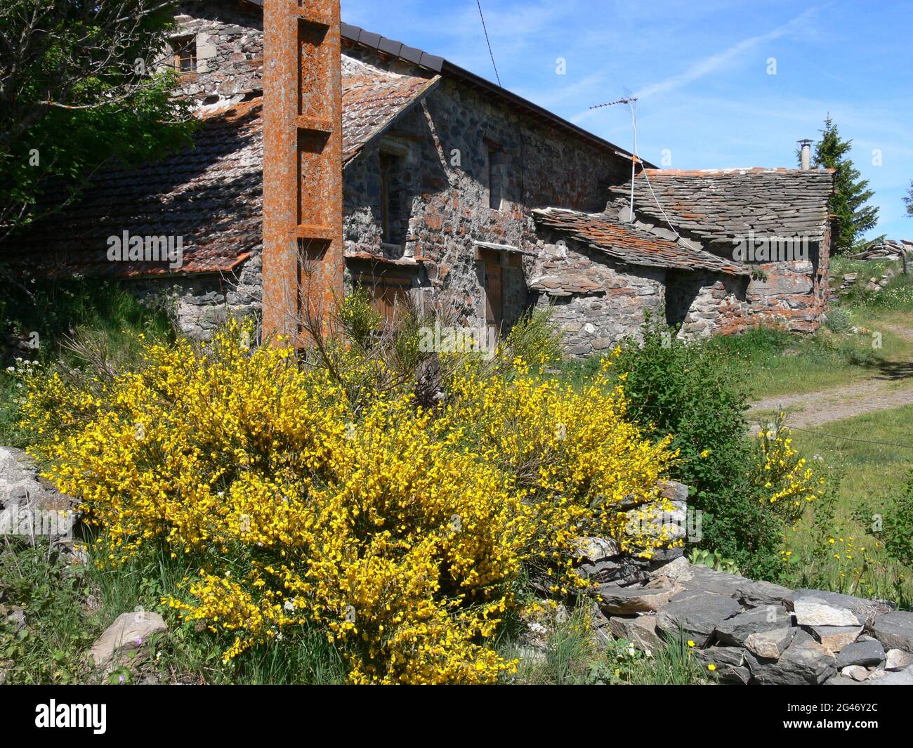Saint front auvergne hi-res stock photography and images - Alamy