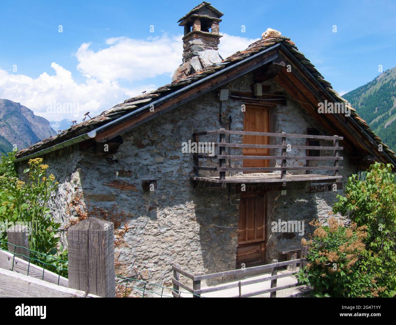 Courtaud hi-res stock photography and images - Alamy