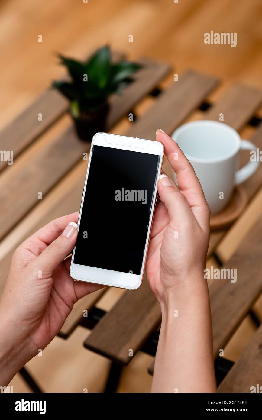 Connecting People Together, Voice Video Calling, Communication ...