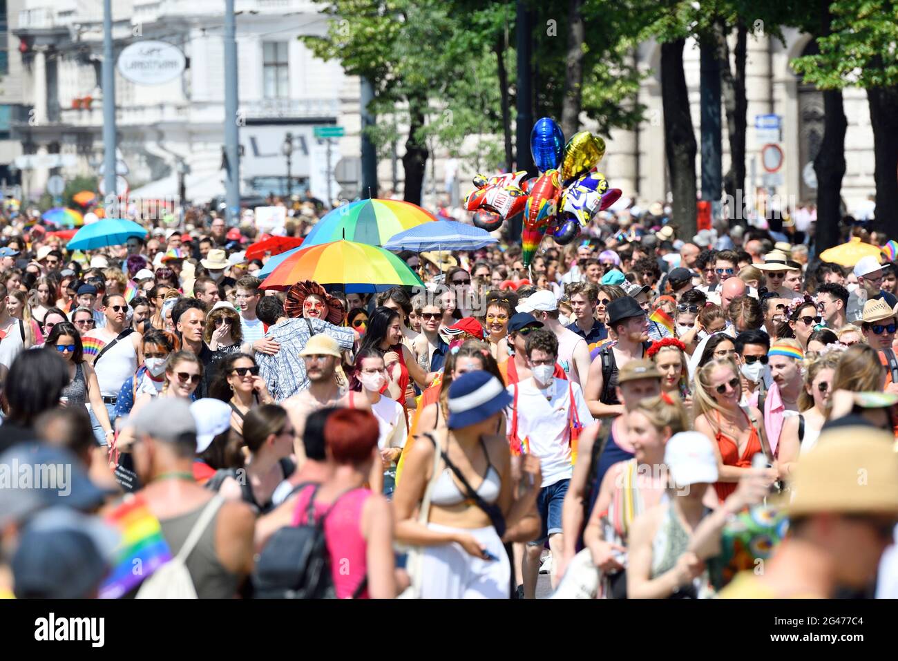 Rainbow parade vienna hi-res stock photography and images - Alamy