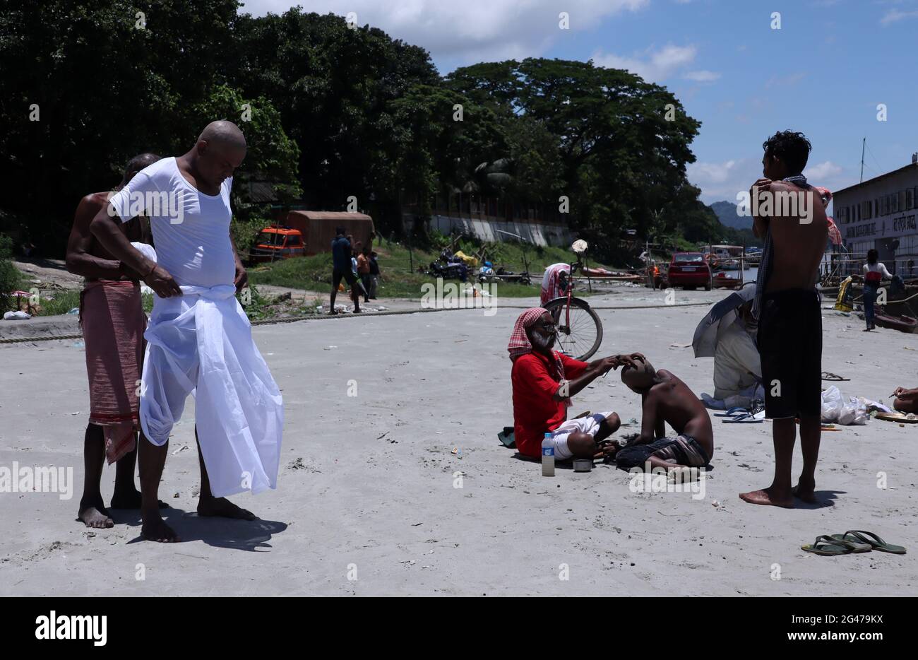 Tonsuring hair hi-res stock photography and images - Alamy