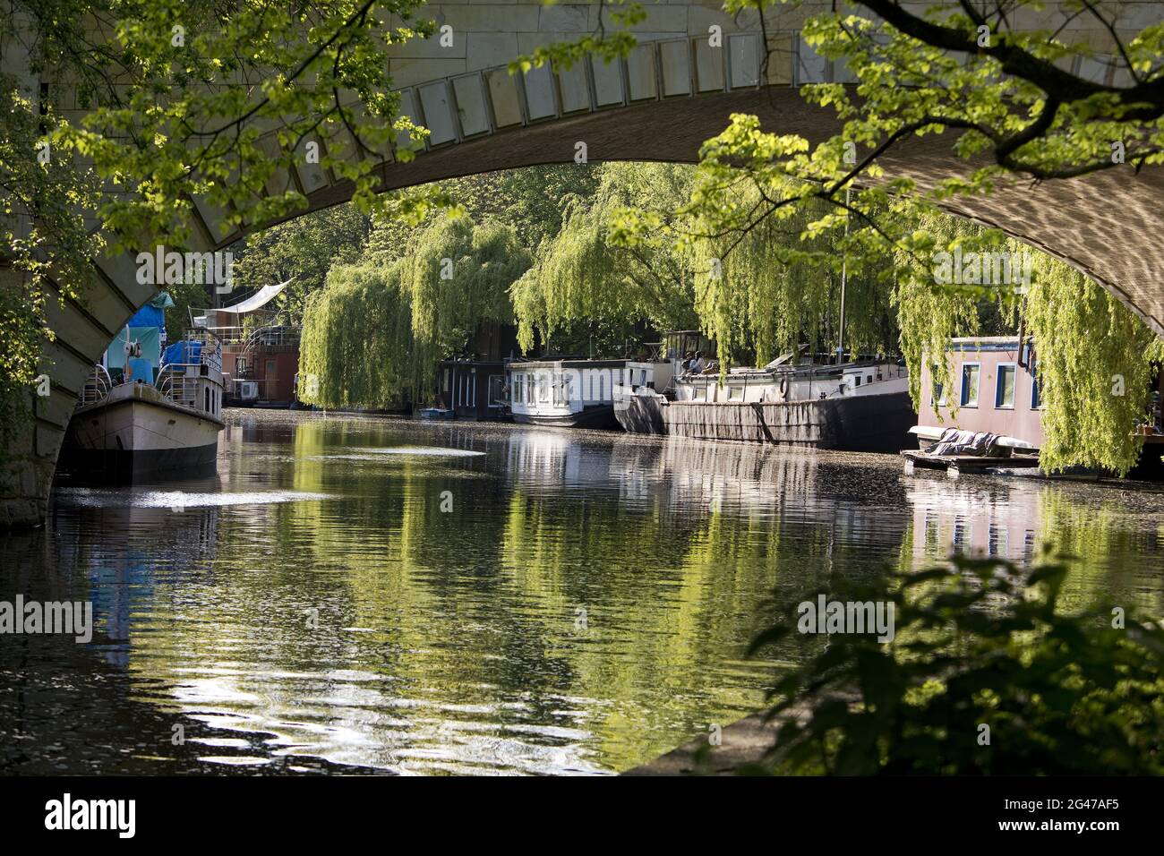 Lower viaduct hi-res stock photography and images - Alamy