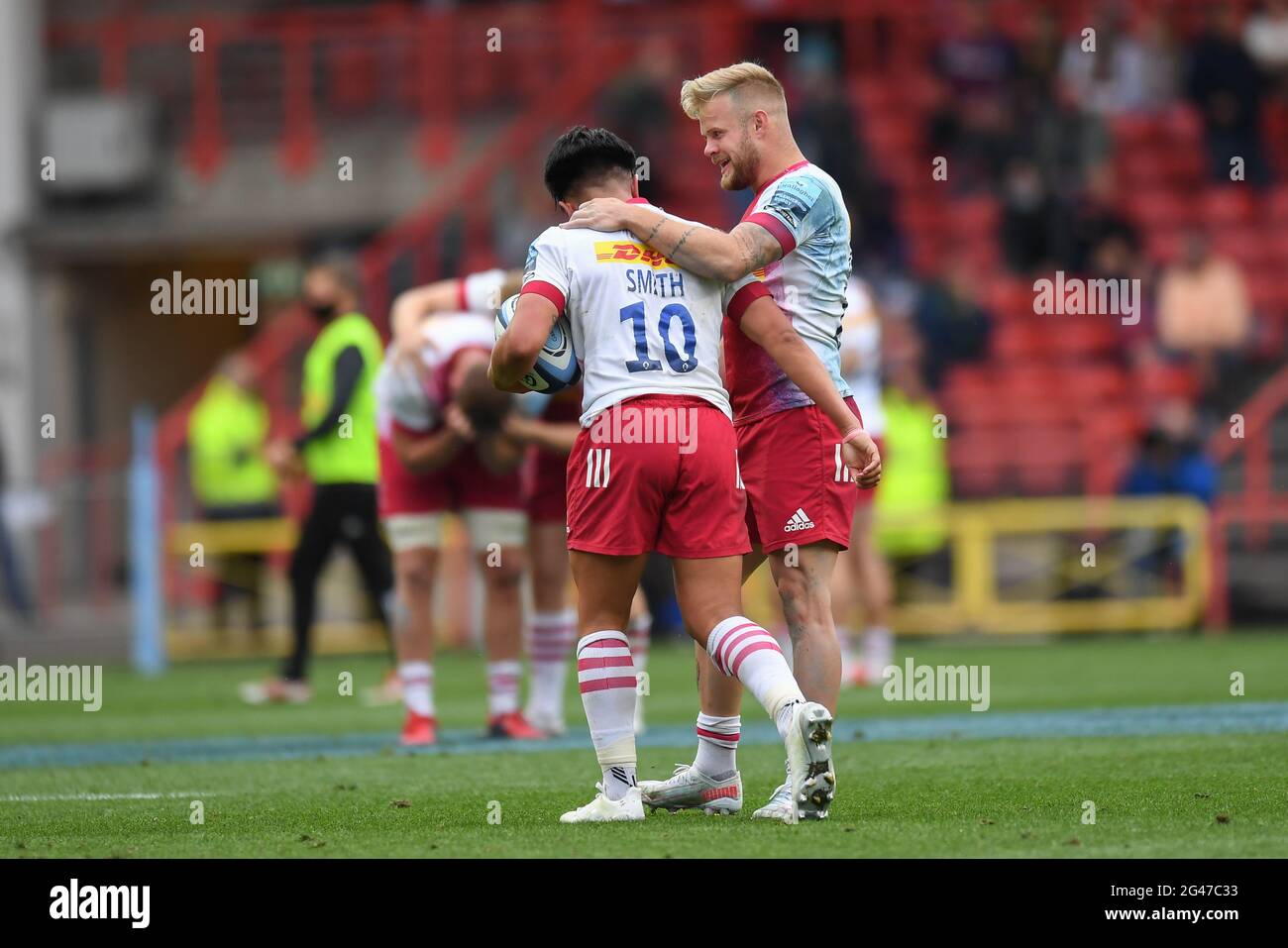 Tyrone Green and Marcus Smith of Harlequins Rugby celebrate after the ...