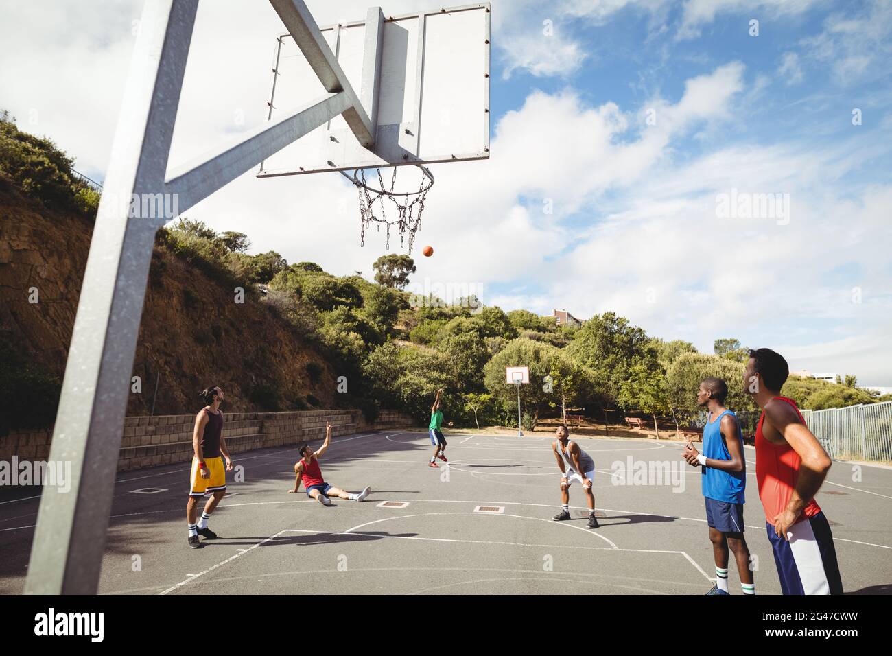 Basketball player taking a penalty shot Stock Photo - Alamy