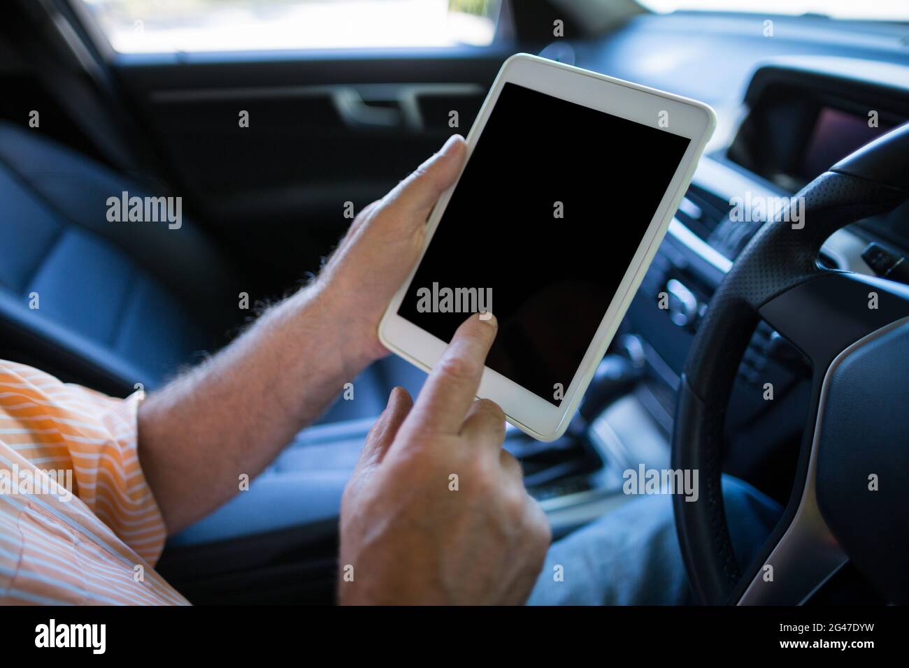 Tablet mode hi-res stock photography and images - Alamy