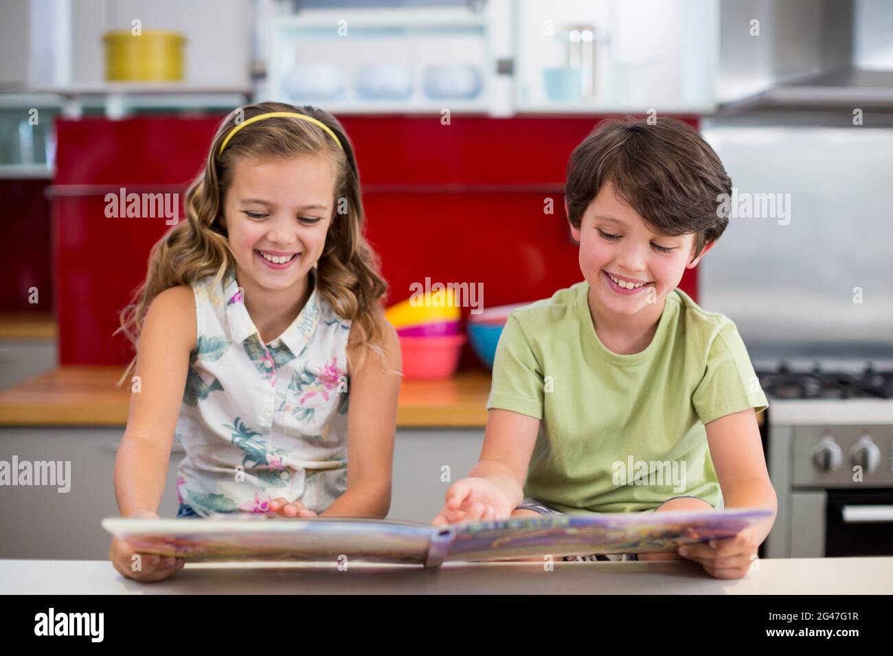 Brother sister love siblings photo hi-res stock photography and images ...