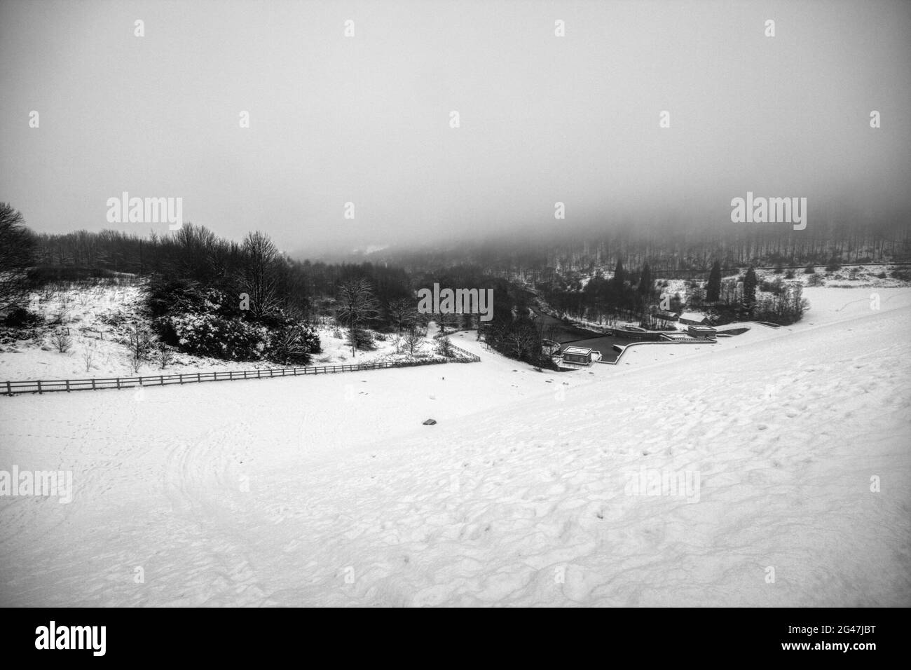 Pennines in winter hi-res stock photography and images - Alamy