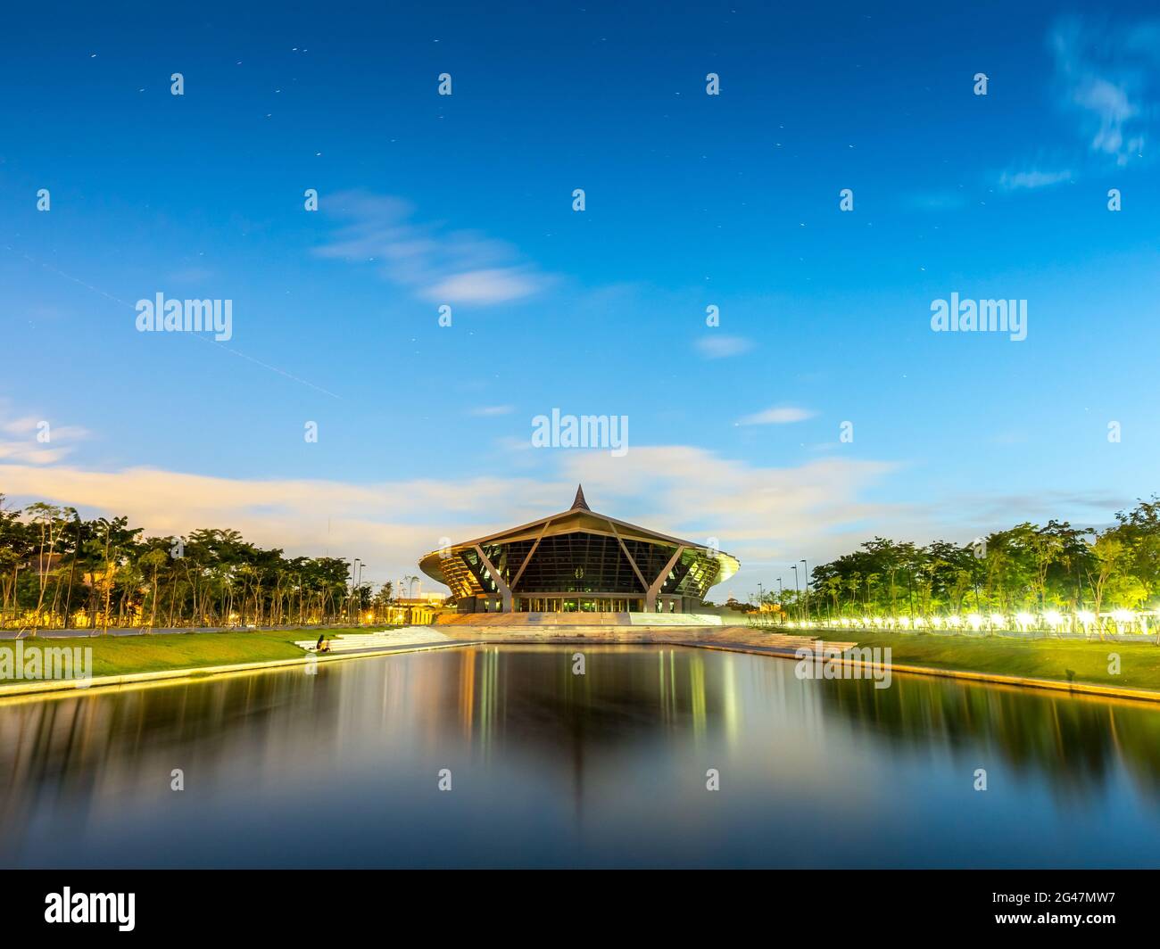 Prince mahidol hall hi-res stock photography and images - Alamy