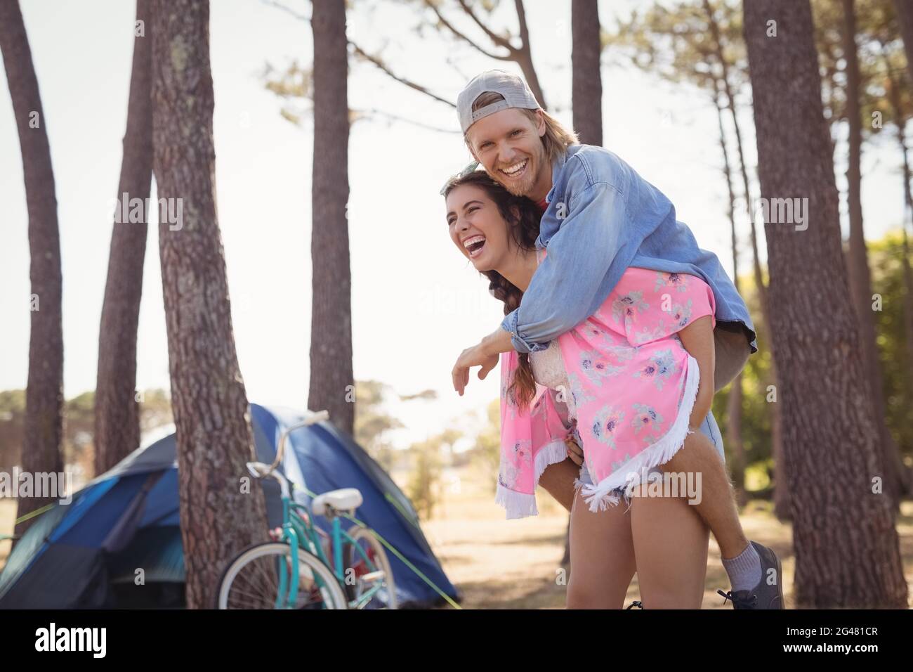 Woman piggybacking hi-res stock photography and images - Alamy