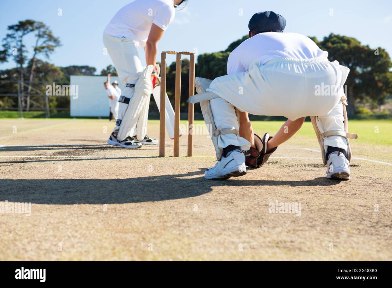 Wicket keeper helmet hi-res stock photography and images - Alamy