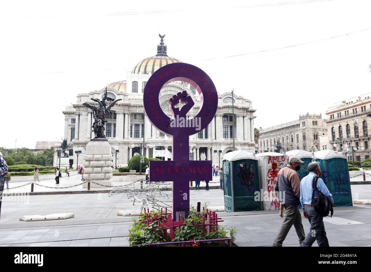 Anti-monument in tribute to the victims of femicide in Mexico and in ...