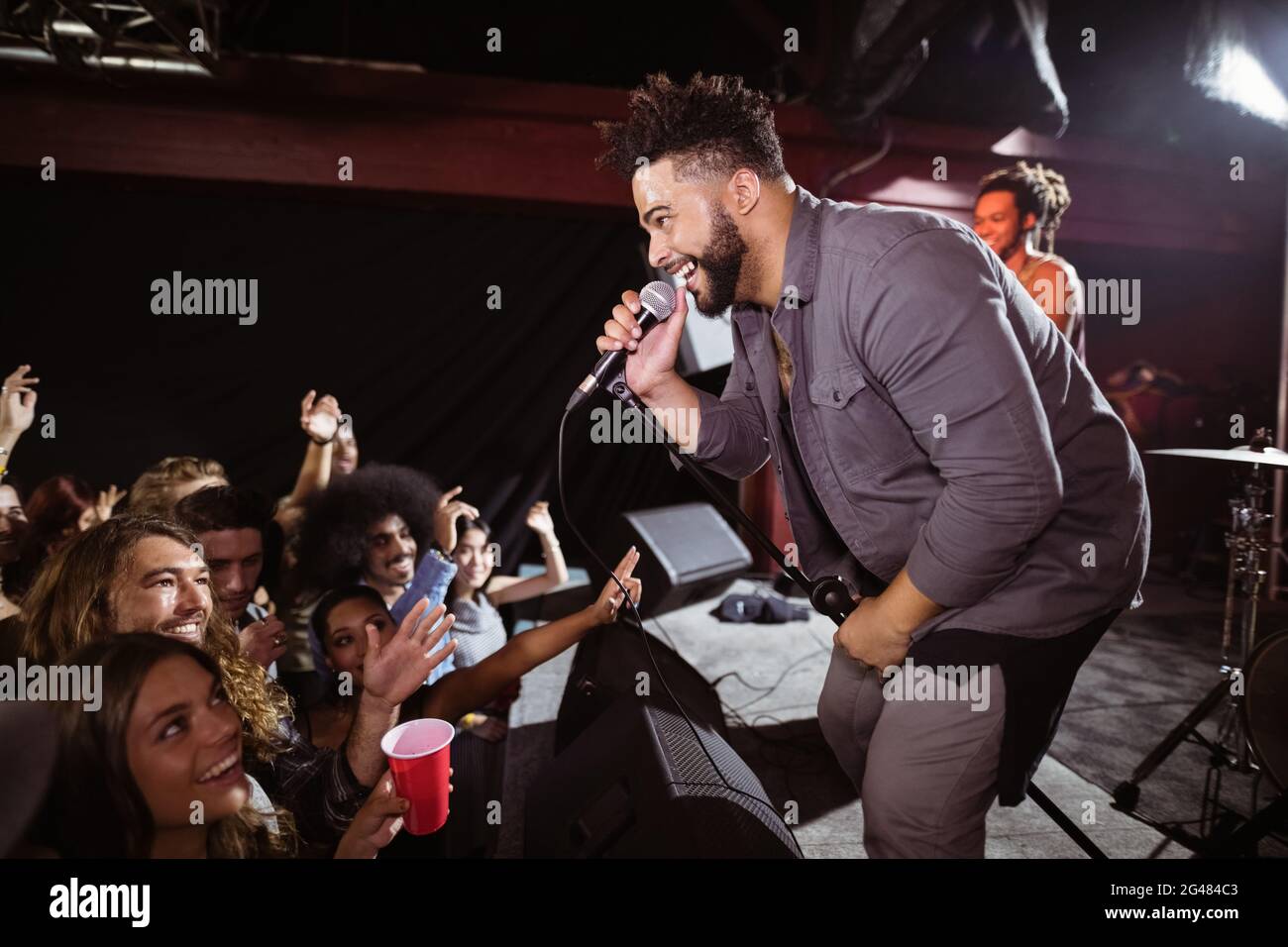 Indian female singer hi-res stock photography and images - Alamy